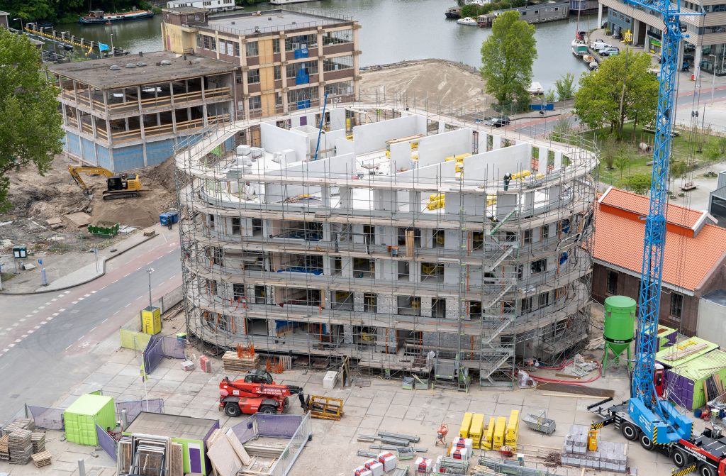 Kalkzandsteen als flexibele oplossing in Cruquiushaven - Calduran ...